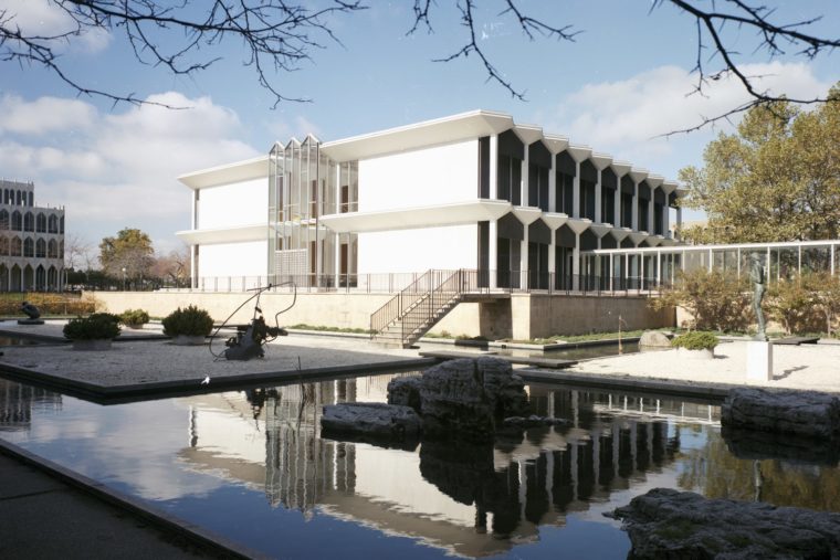 Minoru Yamasaki: Humanist Architecture for a Modernist World - Calendar ...